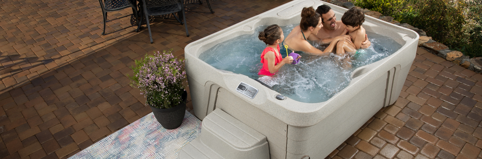 Freeflow Spas | Portable Spa | Atlantic Spas & Billiards